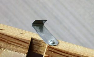 Cypress 10 Frame Moving Robber Screen - BeeKeepShop
